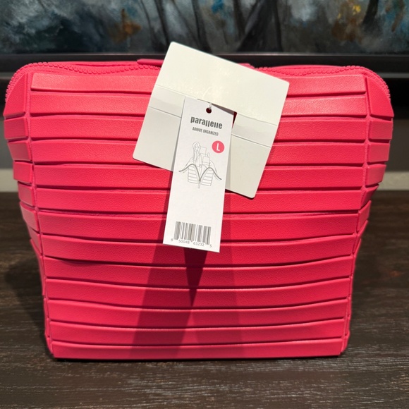 Parallelle | Bags | Nwt Large Parallelle Traveler Bag In The Color Tart ...